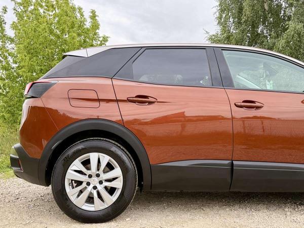Brown Peugeot 3008 2018 in Siauliai, with an engine capacity of 1.50 L and mileage of 198 thousand km for 13750 €, photo 9 on AUTOMOTO.COM.LV