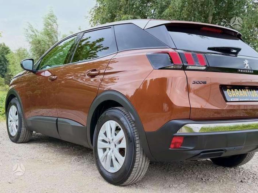 Brown Peugeot 3008 2018 in Siauliai, with an engine capacity of 1.50 L and mileage of 198 thousand km for 13750 €, photo 8 on AUTOMOTO.COM.LV
