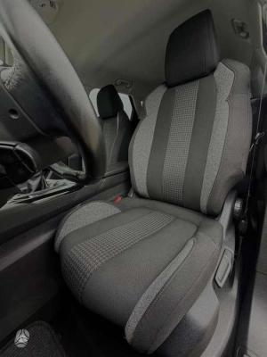Brown Peugeot 3008 2018 in Siauliai, with an engine capacity of 1.50 L and mileage of 198 thousand km for 13750 €, photo 28 on AUTOMOTO.COM.LV
