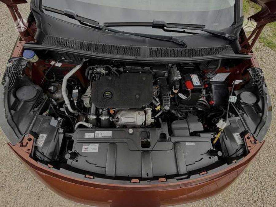 Brown Peugeot 3008 2018 in Siauliai, with an engine capacity of 1.50 L and mileage of 198 thousand km for 13750 €, photo 42 on AUTOMOTO.COM.LV