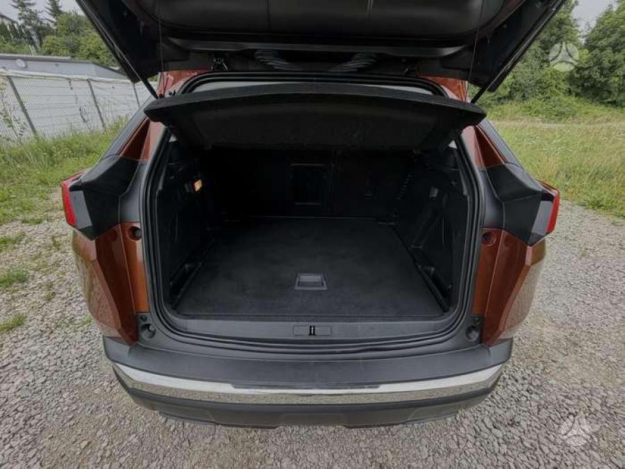 Brūns Peugeot 3008 2018 Šauļi, ar dzinēja tilpumu 1.50 L un nobraukumu 198 tūkst. km par 13750 €, foto 40 vietnē AUTOMOTO.COM.LV