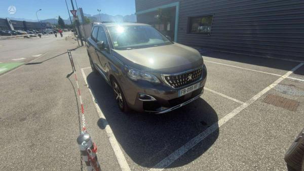 Peugeot 3008 2018 in Taurage on AUTOMOTO.COM.LV Brown Peugeot 3008 2018 in Taurage, with an engine capacity of 1.50 L and mileage of 151 thousand km for 10200 €, photo 3 on AUTOMOTO.COM.LV
