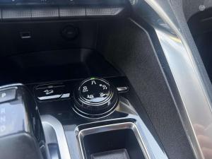 Brūns Peugeot 3008 2018 Viļņa, ar dzinēja tilpumu 1.20 L un nobraukumu 172 tūkst. km par 11500 €, foto 27 vietnē AUTOMOTO.COM.LV