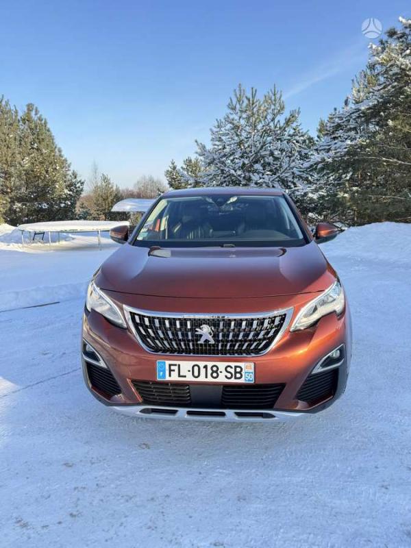 Brown Peugeot 3008 2019 in Vilnius, with an engine capacity of 1.20 L and mileage of 201 thousand km for 10750 €, photo 4 on AUTOMOTO.COM.LV
