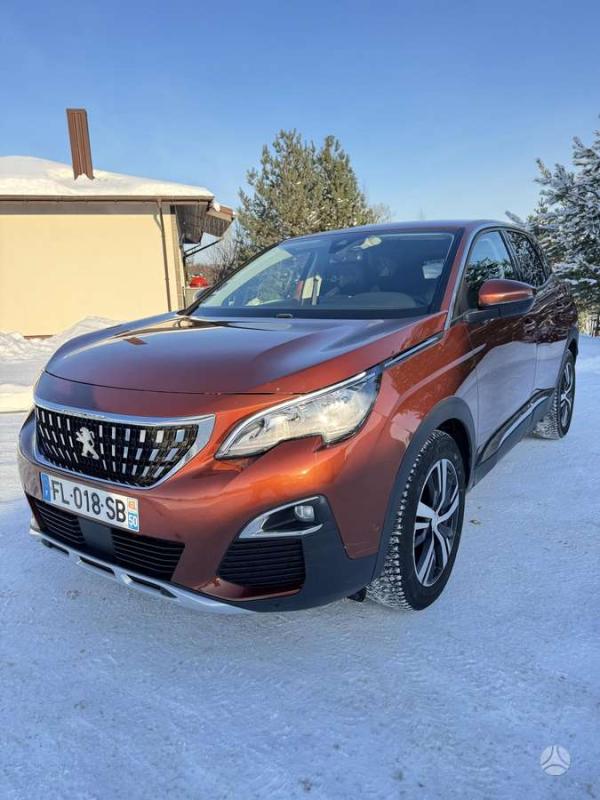 Brown Peugeot 3008 2019 in Vilnius, with an engine capacity of 1.20 L and mileage of 201 thousand km for 10750 €, photo 6 on AUTOMOTO.COM.LV