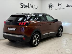 Brown Peugeot 3008 2019 in Vilnius, with an engine capacity of 1.20 L and mileage of 125 thousand km for 16450 €, photo 5 on AUTOMOTO.COM.LV