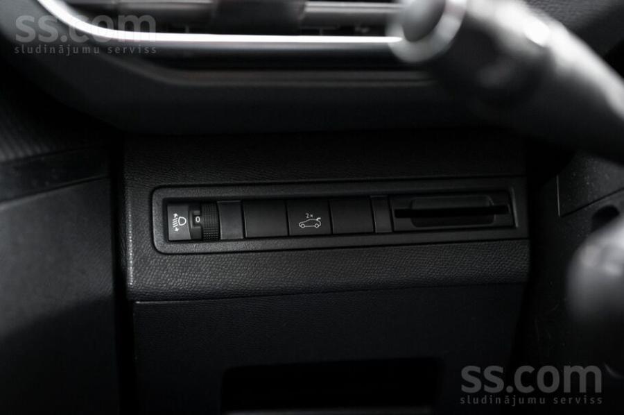 Brūns Peugeot 3008 2019 Tukums, ar dzinēja tilpumu 1.50 L un nobraukumu 183 tūkst. km par 10950 €, foto 15 vietnē AUTOMOTO.COM.LV