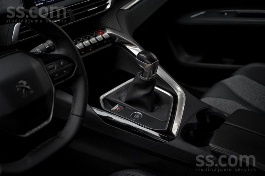 Brūns Peugeot 3008 2019 Tukums, ar dzinēja tilpumu 1.50 L un nobraukumu 183 tūkst. km par 10950 €, foto 27 vietnē AUTOMOTO.COM.LV