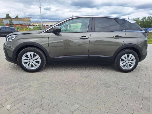Brown Peugeot 3008 2020 in Taurage, with an engine capacity of 1.50 L and mileage of 245 thousand km for 10700 €, photo 2 on AUTOMOTO.COM.LV