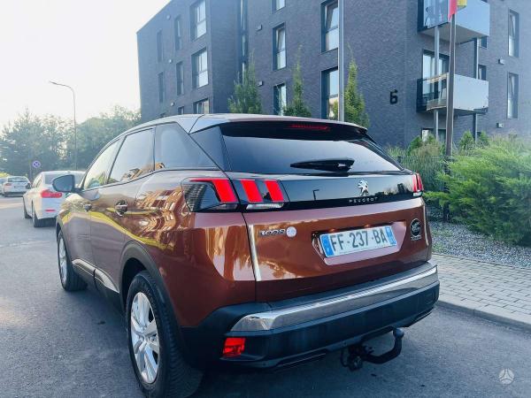 Brown Peugeot 3008 2020 in Kaunas, with an engine capacity of 1.50 L and mileage of 215 thousand km for 11700 €, photo 3 on AUTOMOTO.COM.LV