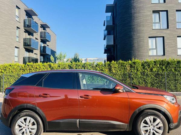 Brown Peugeot 3008 2020 in Kaunas, with an engine capacity of 1.50 L and mileage of 214 thousand km for 11690 €, photo 6 on AUTOMOTO.COM.LV