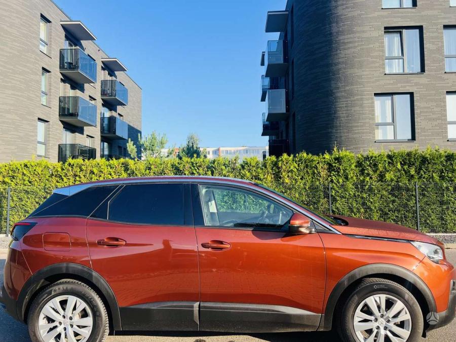Brown Peugeot 3008 2020 in Kaunas, with an engine capacity of 1.50 L and mileage of 214 thousand km for 11690 €, photo 6 on AUTOMOTO.COM.LV