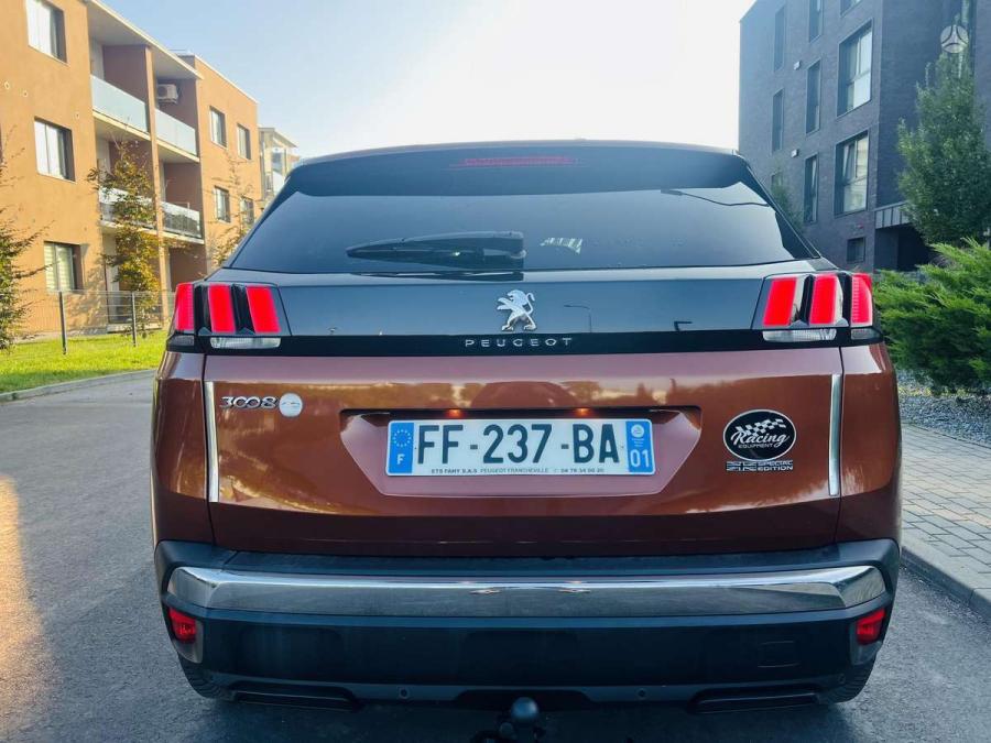 Brown Peugeot 3008 2020 in Kaunas, with an engine capacity of 1.50 L and mileage of 214 thousand km for 11690 €, photo 11 on AUTOMOTO.COM.LV