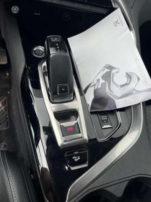 Brūns Peugeot 3008 2021 Viļņa, ar dzinēja tilpumu 1.20 L un nobraukumu 164 tūkst. km par 13915 €, foto 24 vietnē AUTOMOTO.COM.LV