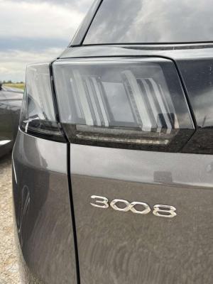 Brūns Peugeot 3008 2021 Viļņa, ar dzinēja tilpumu 1.20 L un nobraukumu 164 tūkst. km par 13915 €, foto 38 vietnē AUTOMOTO.COM.LV