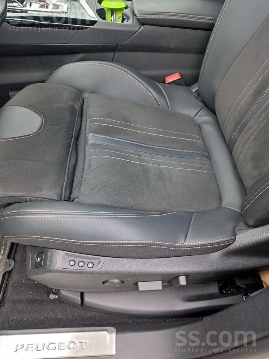 Brūns Peugeot 3008 2021 Rīga, ar dzinēja tilpumu 1.50 L un nobraukumu 42 tūkst. km par 20900 €, foto 23 vietnē AUTOMOTO.COM.LV