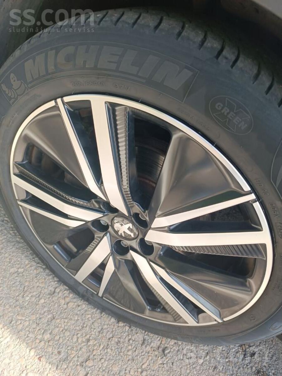 Brūns Peugeot 3008 2021 Rīga, ar dzinēja tilpumu 1.50 L un nobraukumu 42 tūkst. km par 20900 €, foto 30 vietnē AUTOMOTO.COM.LV