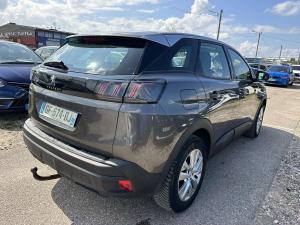 Brown Peugeot 3008 2022 in Vilnius, with an engine capacity of 1.20 L and mileage of 174 thousand km for 13672 €, photo 7 on AUTOMOTO.COM.LV