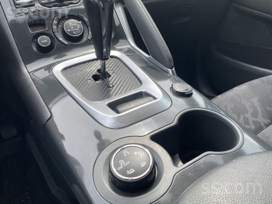 Brūns Peugeot 3008 2010 Rīga, ar dzinēja tilpumu 1.60 L un nobraukumu 288 tūkst. km par 3250 €, foto 26 vietnē AUTOMOTO.COM.LV