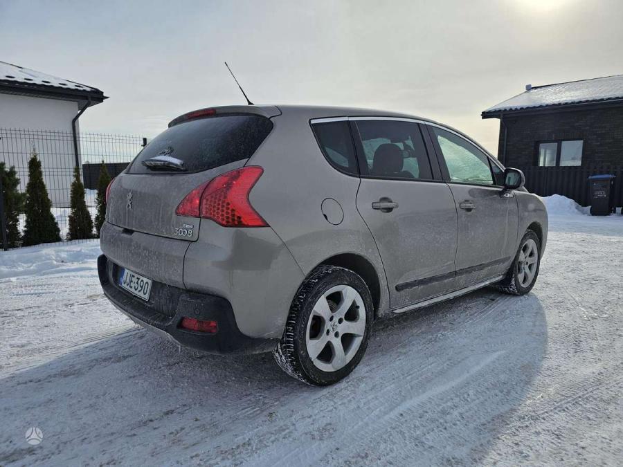Brown Peugeot 3008 2013 in Vilnius, with an engine capacity of 1.56 L and mileage of 162 thousand km for 3999 €, photo 2 on AUTOMOTO.COM.LV