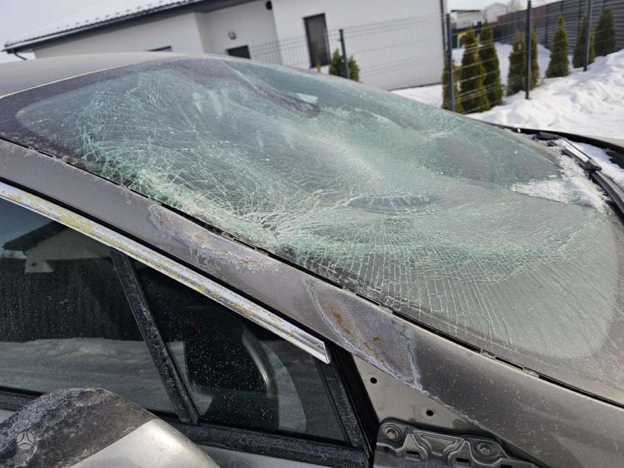 Brown Peugeot 3008 2013 in Vilnius, with an engine capacity of 1.56 L and mileage of 162 thousand km for 3999 €, photo 33 on AUTOMOTO.COM.LV