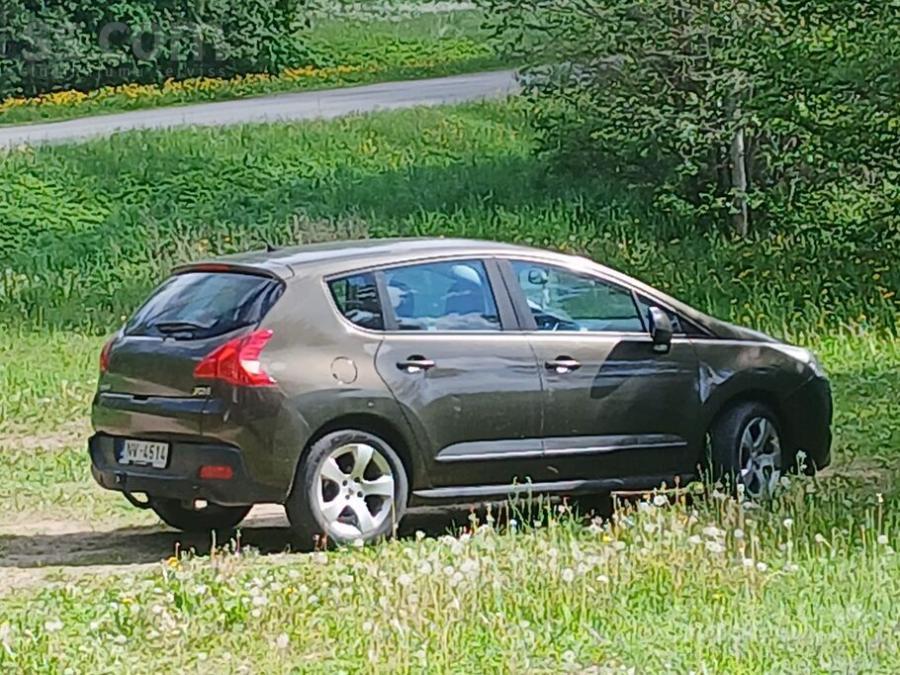 Brown Peugeot 3008 2010 in Riga, with an engine capacity of 1.60 L and mileage of 227 thousand km for 2700 €, photo 3 on AUTOMOTO.COM.LV