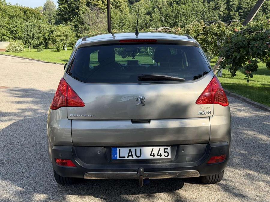 Brown Peugeot 3008 2010 in Alytus, with an engine capacity of 1.56 L and mileage of 289 thousand km for 3150 €, photo 8 on AUTOMOTO.COM.LV