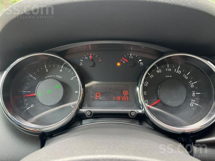Brown Peugeot 3008 2013 in Riga, with an engine capacity of 1.60 L and mileage of 0 thousand km for 5790 €, photo 16 on AUTOMOTO.COM.LV