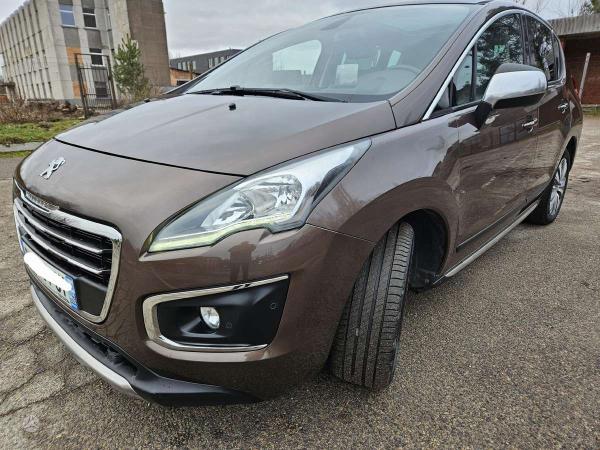 Brown Peugeot 3008 2014 in Taurage, with an engine capacity of 1.60 L and mileage of 240 thousand km for 5800 €, photo 2 on AUTOMOTO.COM.LV
