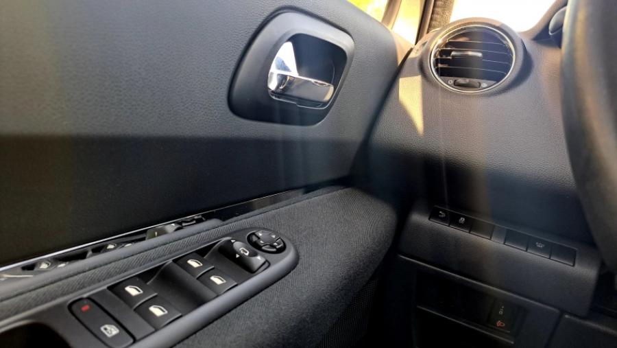 Brūns Peugeot 3008 2016 Rīga, ar dzinēja tilpumu 1.20 L un nobraukumu 133 tūkst. km par 7590 €, foto 14 vietnē AUTOMOTO.COM.LV