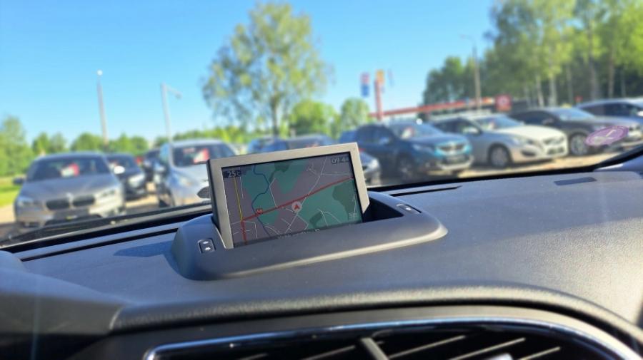 Brūns Peugeot 3008 2016 Rīga, ar dzinēja tilpumu 1.20 L un nobraukumu 133 tūkst. km par 7590 €, foto 18 vietnē AUTOMOTO.COM.LV