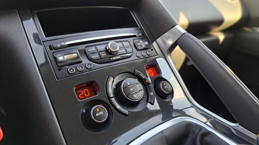 Brūns Peugeot 3008 2016 Rīga, ar dzinēja tilpumu 1.20 L un nobraukumu 133 tūkst. km par 7590 €, foto 33 vietnē AUTOMOTO.COM.LV
