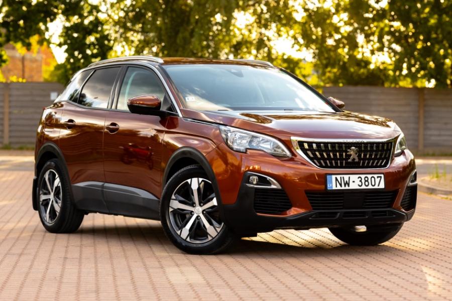 Brown Peugeot 3008 2017 in Riga, with an engine capacity of 1.20 L and mileage of 201 thousand km for 13490 €, photo 3 on AUTOMOTO.COM.LV