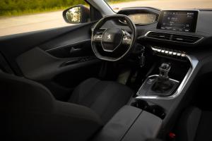 Brown Peugeot 3008 2017 in Riga, with an engine capacity of 1.20 L and mileage of 201 thousand km for 13490 €, photo 11 on AUTOMOTO.COM.LV