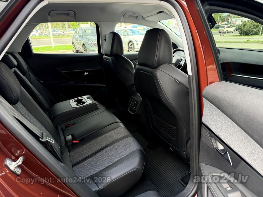 Brūns Peugeot 3008 2019 Tallina, ar dzinēja tilpumu 1.20 L un nobraukumu 93 tūkst. km par 14900 €, foto 6 vietnē AUTOMOTO.COM.LV