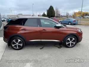 Brown Peugeot 3008 2020 in Tartu, with an engine capacity of 1.50 L and mileage of 157 thousand km for 15900 €, photo 5 on AUTOMOTO.COM.LV