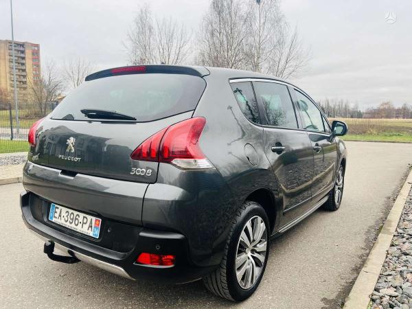 Peugeot 3008 2016 in Kaunas, with an engine capacity of 1.20 L and mileage of 125 thousand km for 5990 €, photo 5 on AUTOMOTO.COM.LV