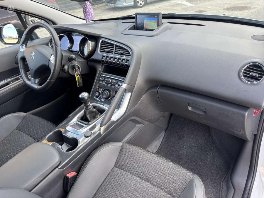 Peugeot 3008 2016 Tauragė, ar dzinēja tilpumu 1.20 L un nobraukumu 131 tūkst. km par 5000 €, foto 13 vietnē AUTOMOTO.COM.LV