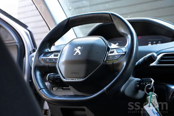Peugeot 3008 2017 in Riga, with an engine capacity of 1.60 L and mileage of 280 thousand km for 12390 €, photo 8 on AUTOMOTO.COM.LV