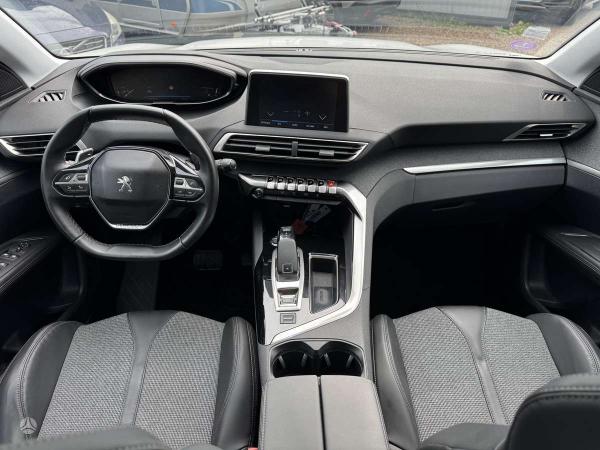Peugeot 3008 2017 in Kaunas, with an engine capacity of 1.20 L and mileage of 100 thousand km for 10999 €, photo 3 on AUTOMOTO.COM.LV