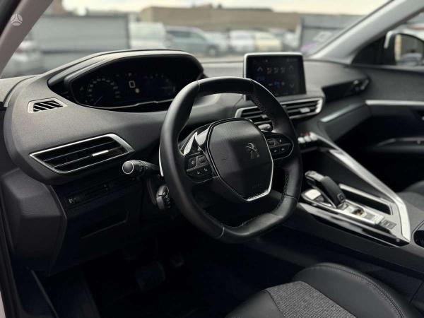 Peugeot 3008 2017 in Kaunas, with an engine capacity of 1.20 L and mileage of 100 thousand km for 10999 €, photo 9 on AUTOMOTO.COM.LV