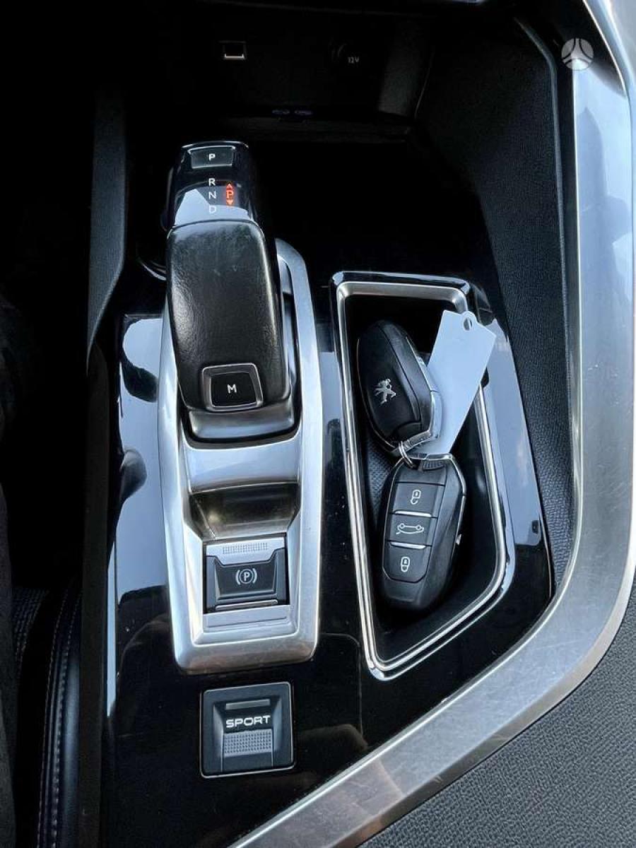Peugeot 3008 2017 in Taurage, with an engine capacity of 1.60 L and mileage of 255 thousand km for 11999 €, photo 18 on AUTOMOTO.COM.LV