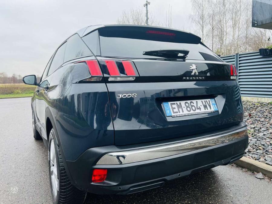 Peugeot 3008 2018 in Kaunas, with an engine capacity of 1.56 L and mileage of 212 thousand km for 11800 €, photo 1 on AUTOMOTO.COM.LV