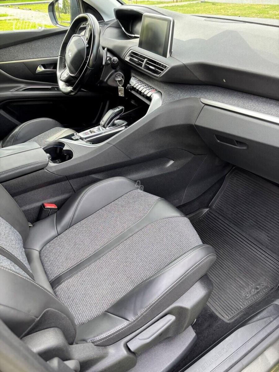 Peugeot 3008 2018 in Kaunas, with an engine capacity of 1.20 L and mileage of 201 thousand km for 10450 €, photo 14 on AUTOMOTO.COM.LV