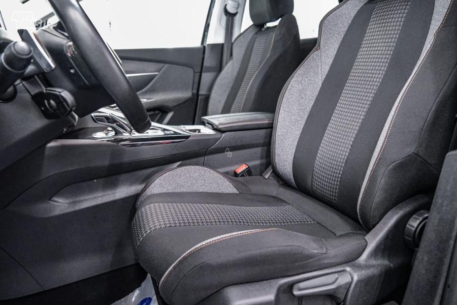 Peugeot 3008 2019 in Kaunas, with an engine capacity of 1.20 L and mileage of 130 thousand km for 12490 €, photo 7 on AUTOMOTO.COM.LV