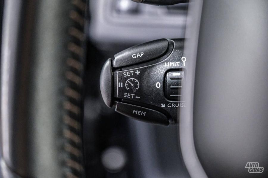 Peugeot 3008 2019 in Kaunas, with an engine capacity of 1.20 L and mileage of 130 thousand km for 12490 €, photo 15 on AUTOMOTO.COM.LV