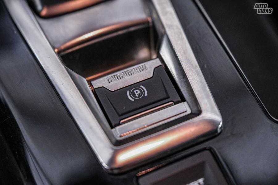 Peugeot 3008 2019 in Kaunas, with an engine capacity of 1.20 L and mileage of 130 thousand km for 12490 €, photo 22 on AUTOMOTO.COM.LV
