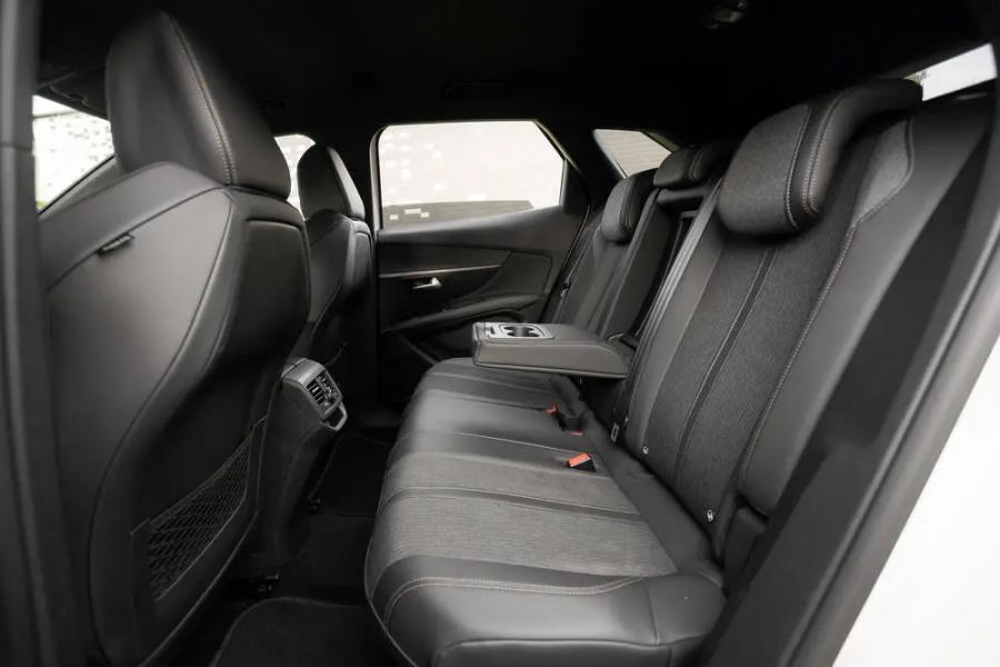 Peugeot 3008 2019 Jelgava, ar dzinēja tilpumu 1.20 L un nobraukumu 174 tūkst. km par 10990 €, foto 15 vietnē AUTOMOTO.COM.LV