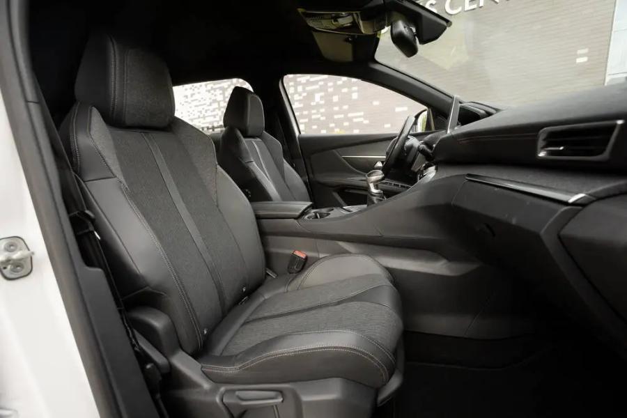 Peugeot 3008 2019 Jelgava, ar dzinēja tilpumu 1.20 L un nobraukumu 174 tūkst. km par 10990 €, foto 19 vietnē AUTOMOTO.COM.LV