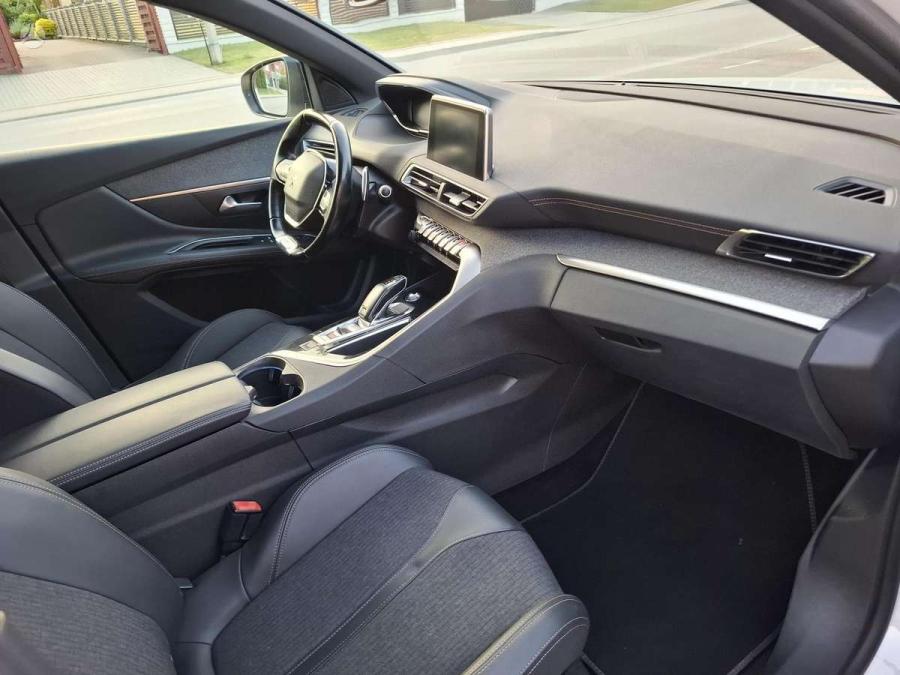 Peugeot 3008 2019 in Taurage, with an engine capacity of 1.50 L and mileage of 258 thousand km for 11800 €, photo 12 on AUTOMOTO.COM.LV